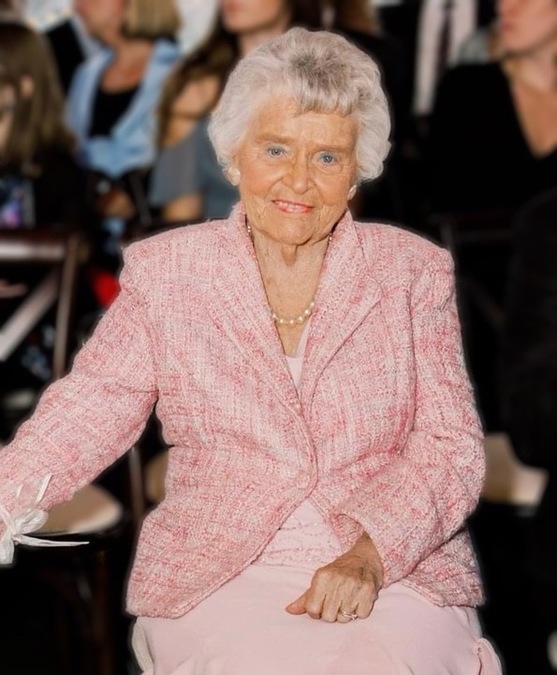 Barbara Joan Gilchrist Obituary - LOVELAND, OH | Advantage Cremation Care